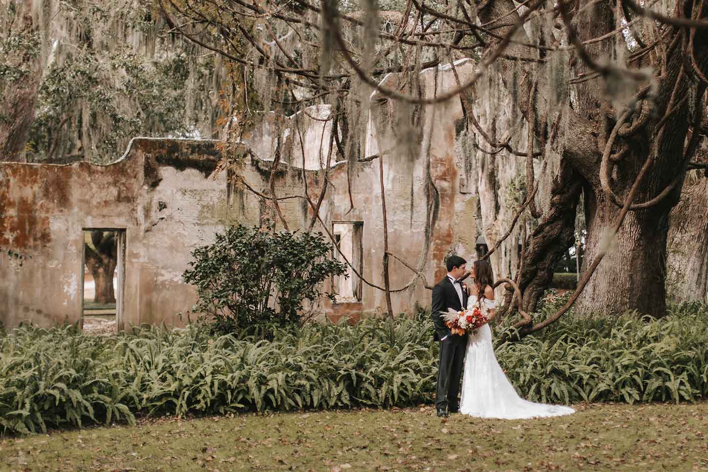 Wedding Photo Editing by Photographer's Edit